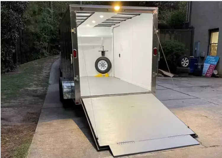 Lighting trailer store