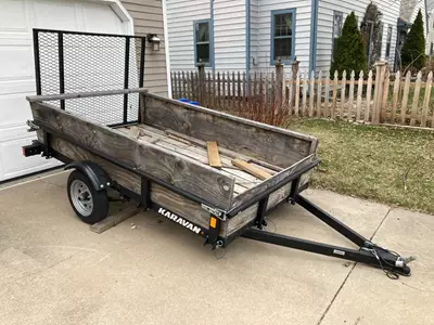 5' x 8' Utility Trailer. Drop-sides and Loading Ramp.